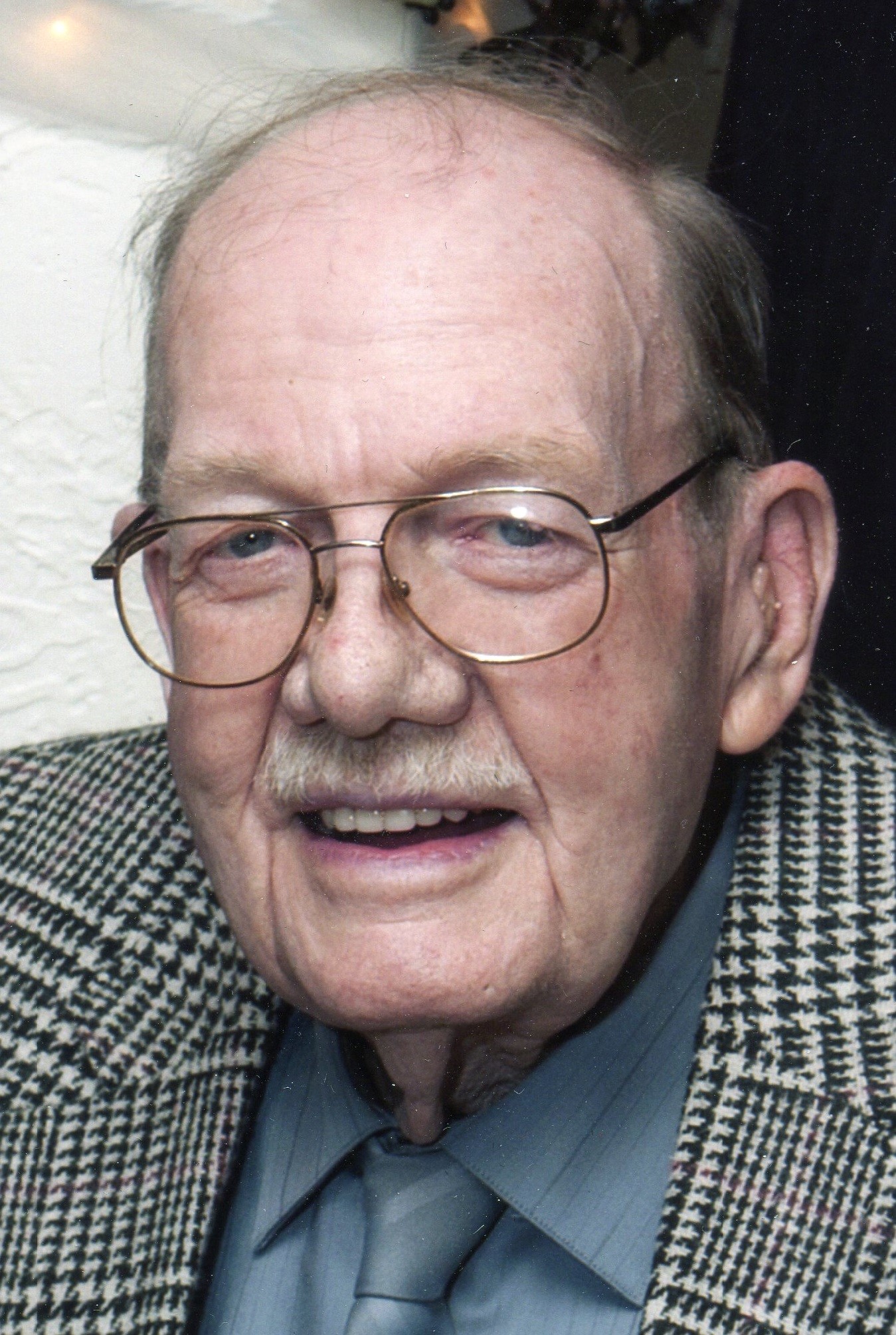 Archie W. Smith – Huntsman Funeral Home & Cremation Services