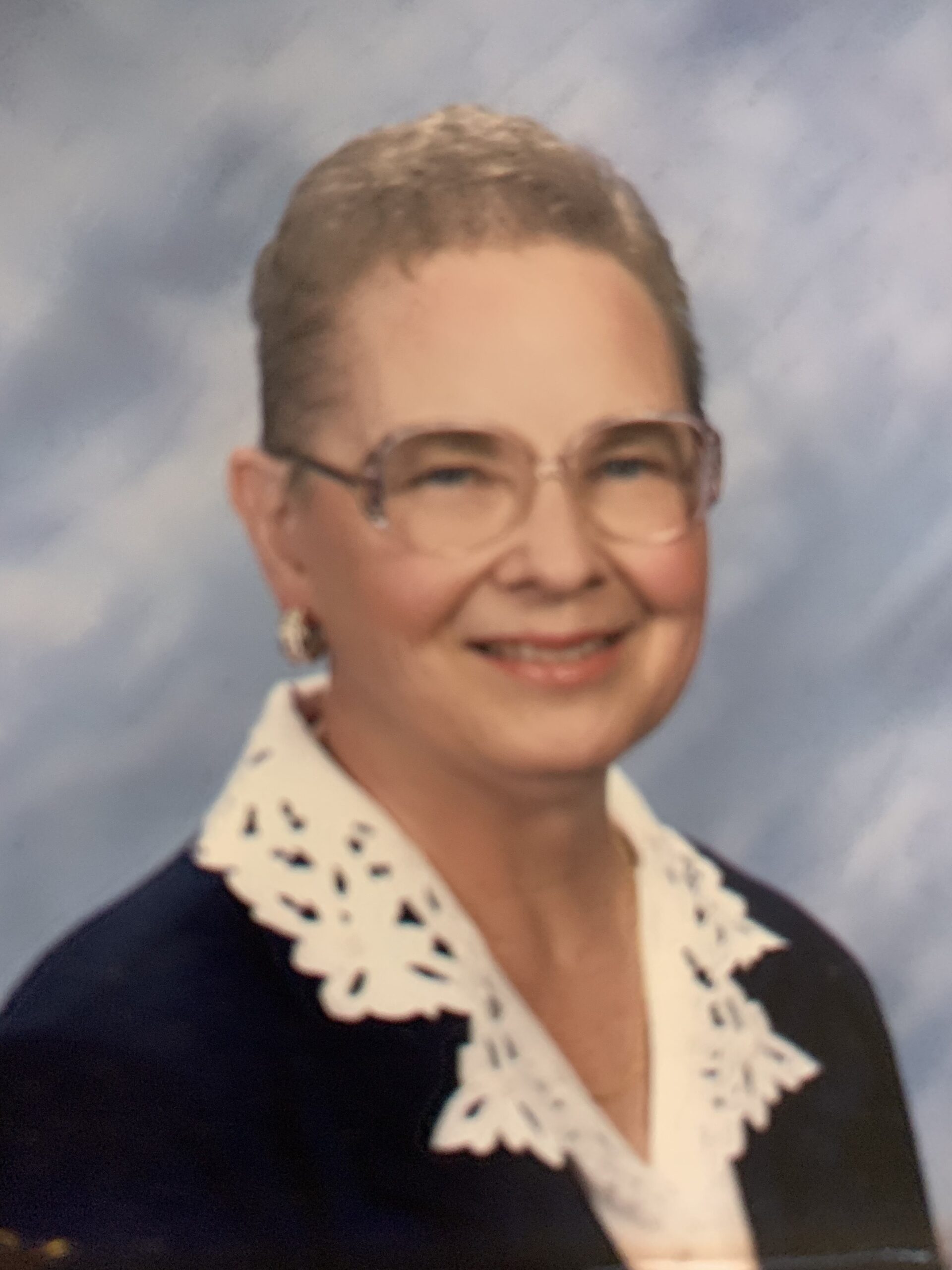 Carole Marjorie Ross – Huntsman Funeral Home & Cremation Services