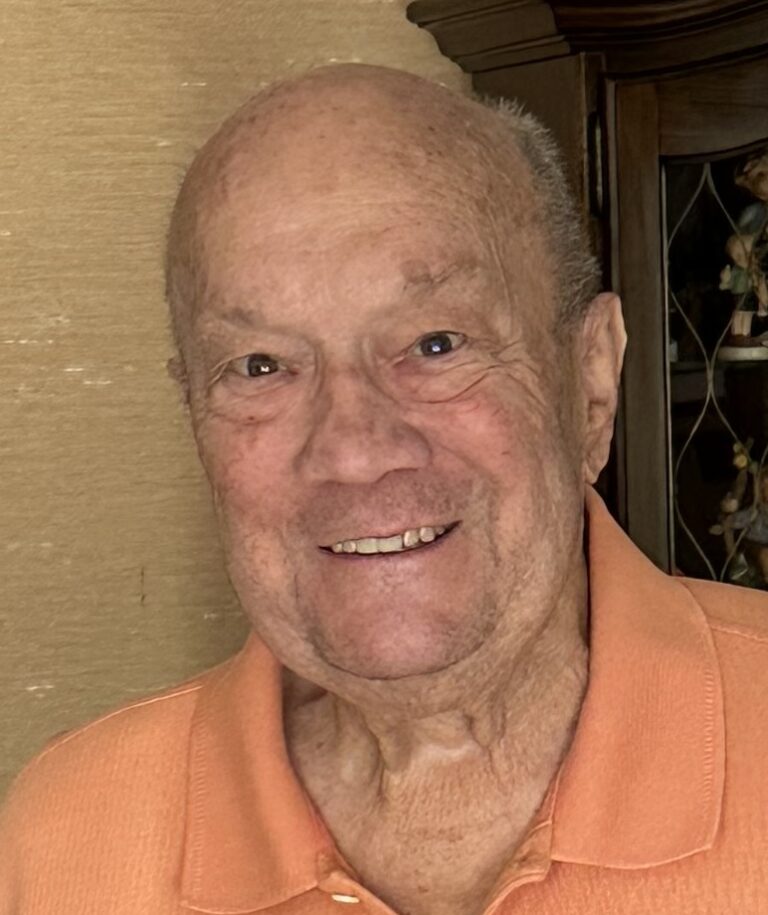 Ronald Glenn Macek – Huntsman Funeral Home & Cremation Services